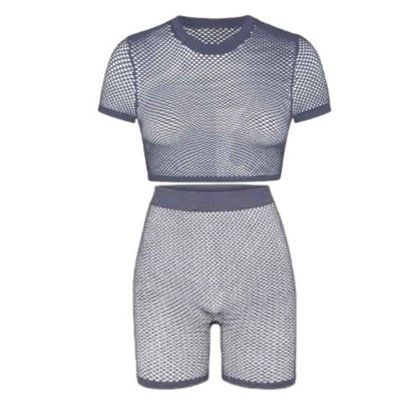 SKIMS | Intimates & Sleepwear | Nwt Skims Perforated Seamless Cropped ...